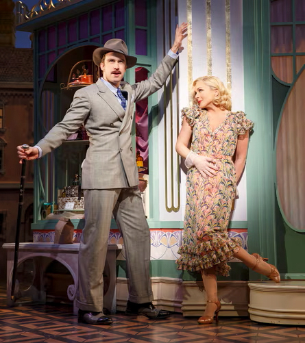 23-Ilona She Loves Me